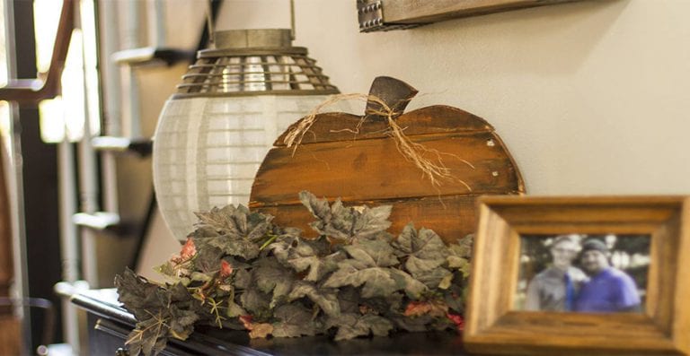Farmhouse Thanksgiving Décor: 4 Rustic-Inspired Ideas for Your Home and ...